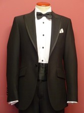 Alquiler de smoking en Sevilla | Lista Sastrería