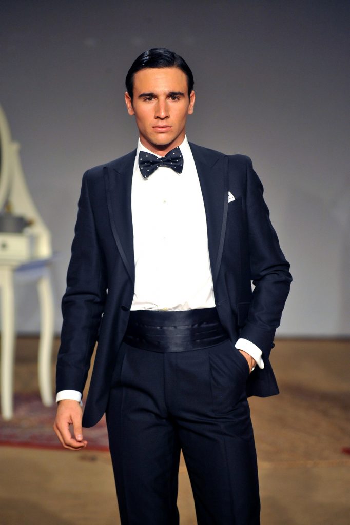 Alquiler de smoking en Sevilla | Lista Sastrería